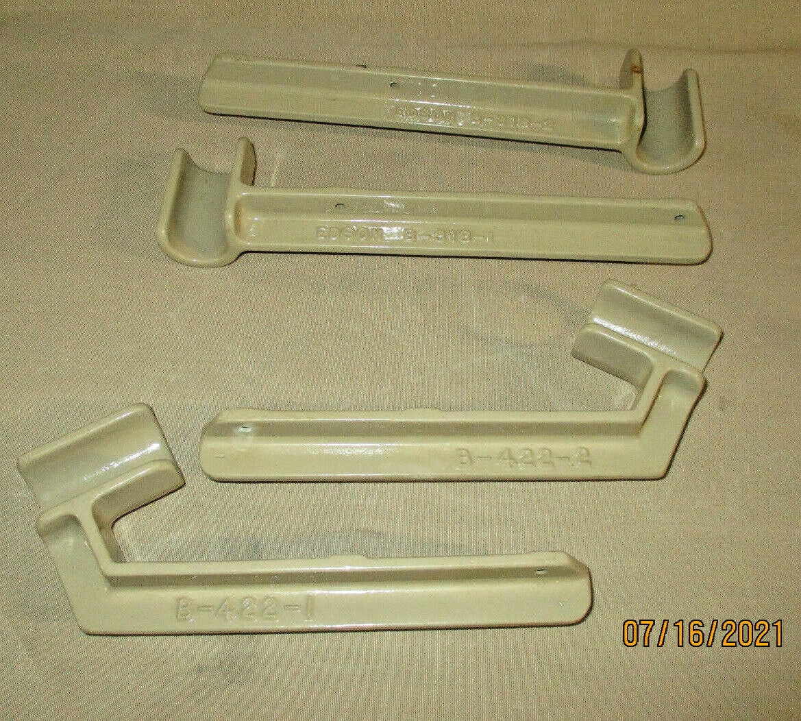 Edson Cockpit Table Brackets for 1" pipe B-422-1 & B-422-2 | Sailors ...