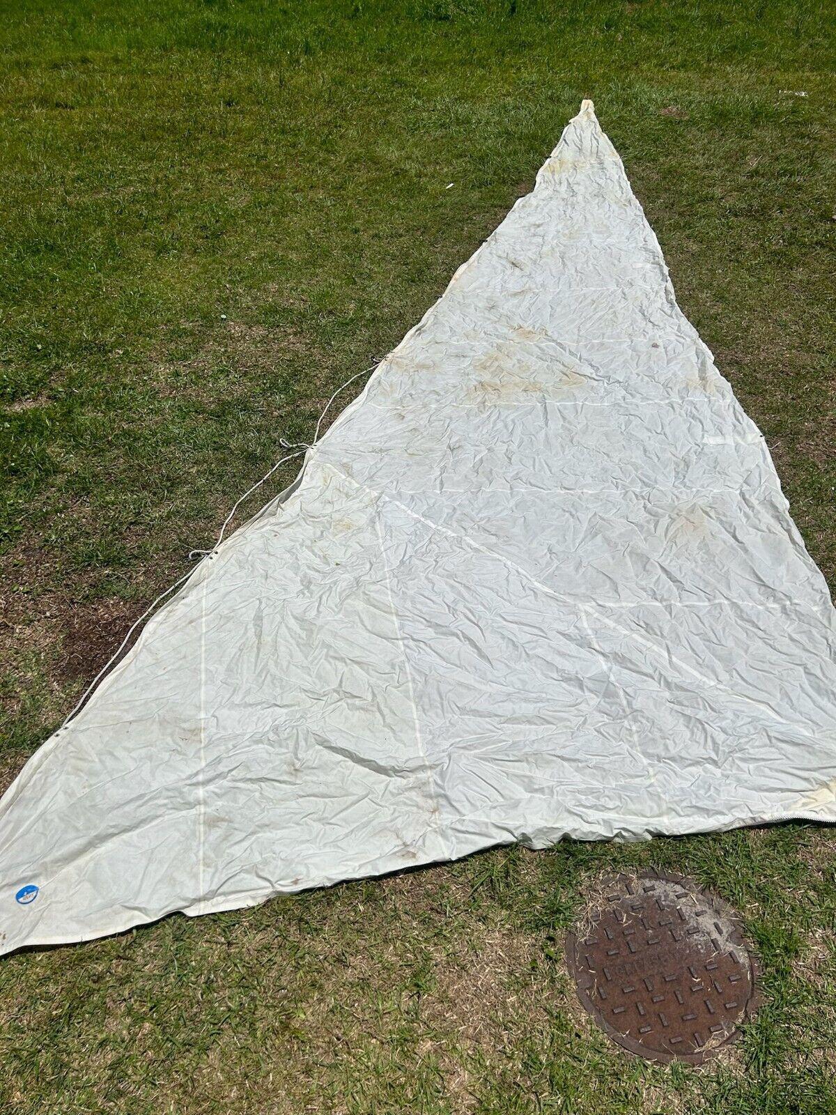 Hank On Head Sail (Luff 38' 10" Leech 34' 4" Foot 13' 6") | Sailors ...