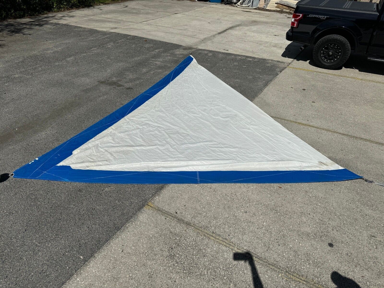 Mack Shaw Cable Furling Jib w/Hub (Luff 19'8" Leech 19' 6" Foot 15' 3 ...